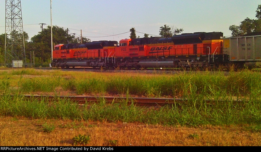 BNSF 9033